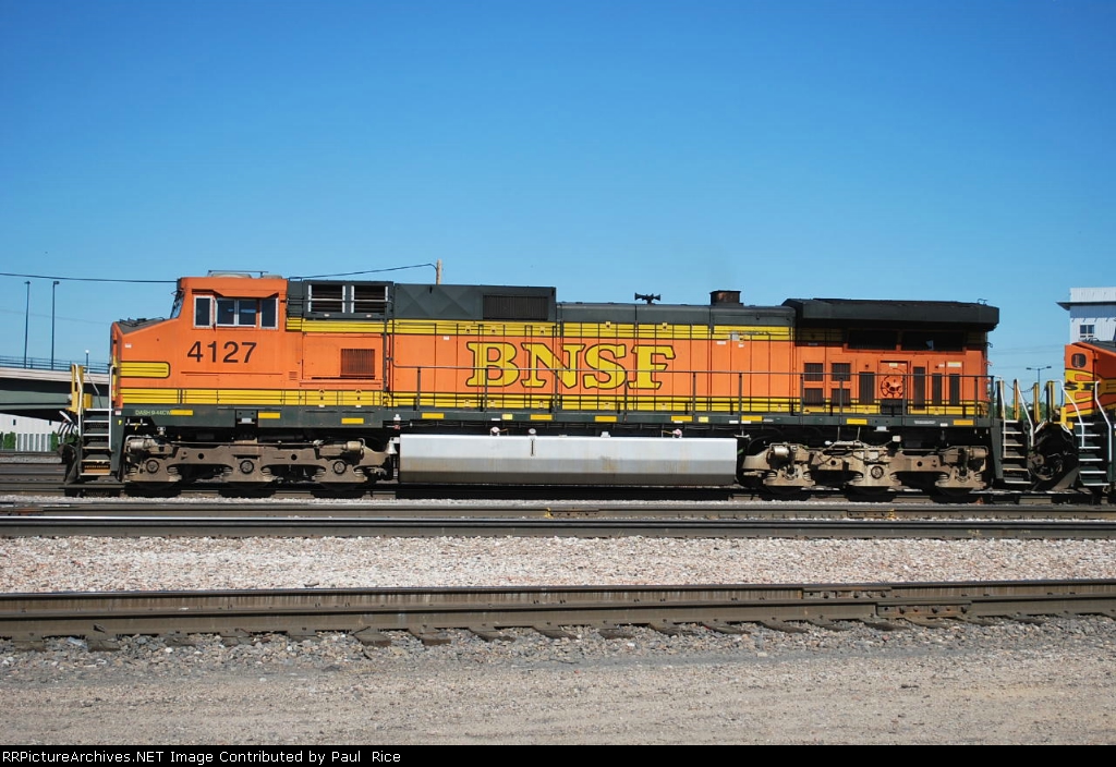 BNSF 4127